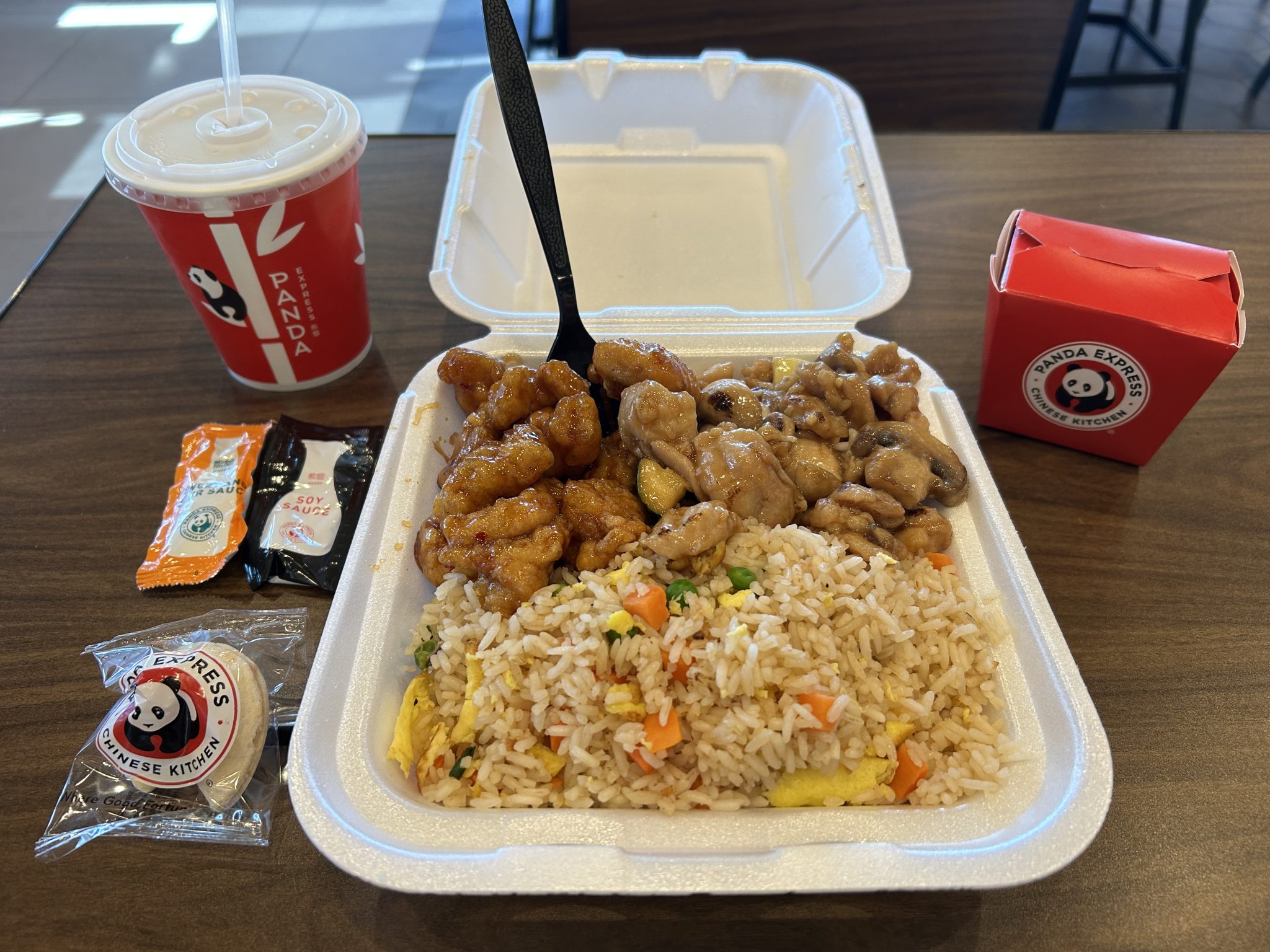 Cheap Places to Eat WIth Kids (35 Restaurants!) | Money Saving Mom®